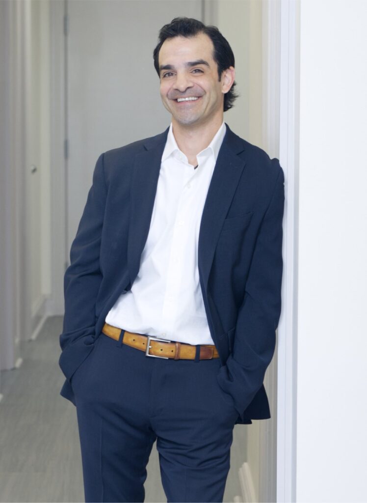 Board Certified Plastic Surgeon in Baltimore | Dr. Maakan Taghizadeh